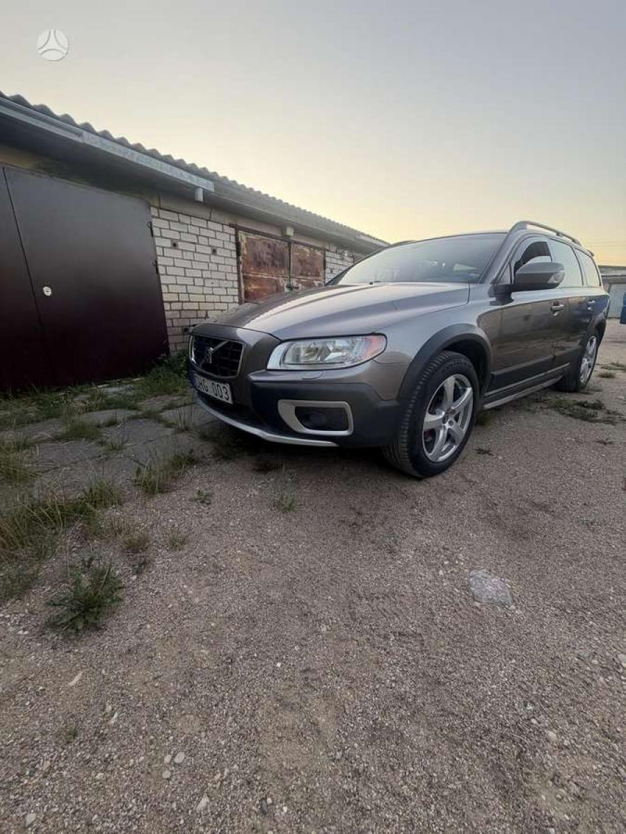 Pelēks Volvo XC70 2008 Šalčininkai, ar dzinēja tilpumu 2.40 L un nobraukumu 450 tūkst. km par 3900 €, foto 12 vietnē AUTOMOTO.COM.LV