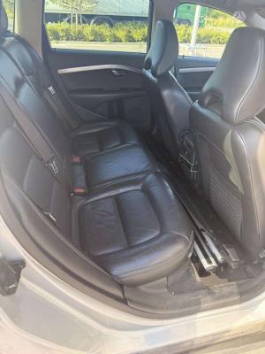 Grey Volvo XC70 2008 in Vilnius, with an engine capacity of 2.40 L and mileage of 275 thousand km for 3900 €, photo 10 on AUTOMOTO.COM.LV