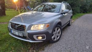 Pelēks Volvo XC70 2008 Viļņa, ar dzinēja tilpumu 2.40 L un nobraukumu 185 tūkst. km par 7350 €, foto  vietnē AUTOMOTO.COM.LV