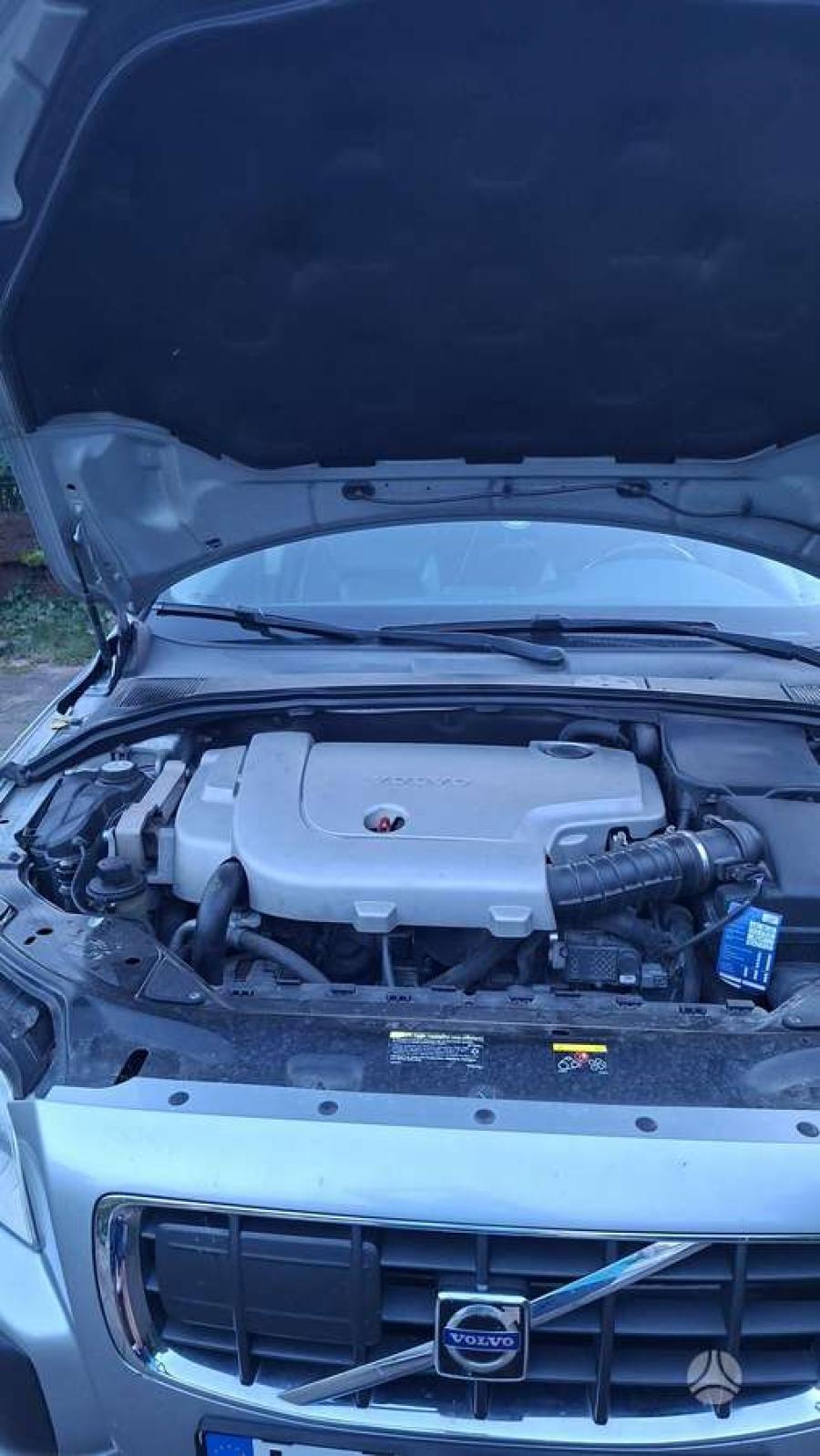 Pelēks Volvo XC70 2008 Viļņa, ar dzinēja tilpumu 2.40 L un nobraukumu 185 tūkst. km par 7350 €, foto 21 vietnē AUTOMOTO.COM.LV