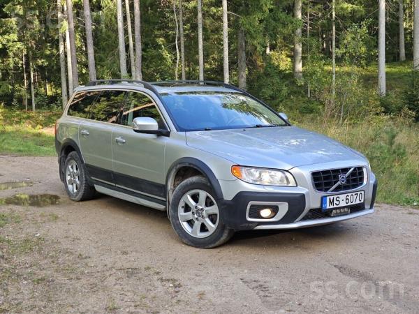 Pelēks Volvo XC70 2008 Tukums, ar dzinēja tilpumu 2.40 L un nobraukumu 350 tūkst. km par 3200 €, foto 3 vietnē AUTOMOTO.COM.LV