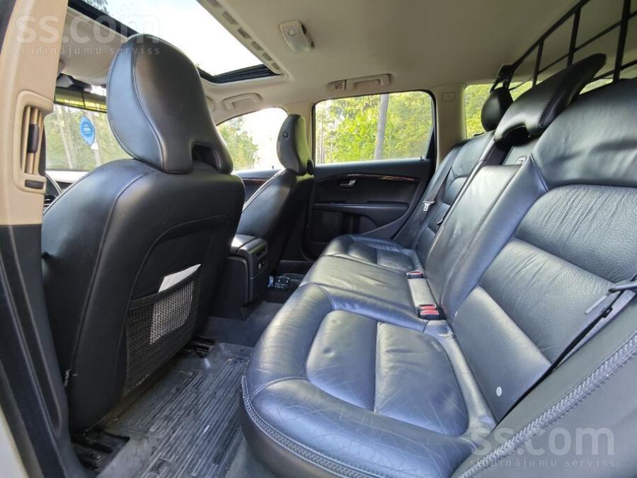 Pelēks Volvo XC70 2008 Tukums, ar dzinēja tilpumu 2.40 L un nobraukumu 350 tūkst. km par 3200 €, foto 11 vietnē AUTOMOTO.COM.LV