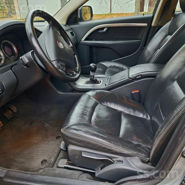 Pelēks Volvo XC70 2008 Rīga, ar dzinēja tilpumu 2.40 L un nobraukumu 278 tūkst. km par 4490 €, foto 6 vietnē AUTOMOTO.COM.LV