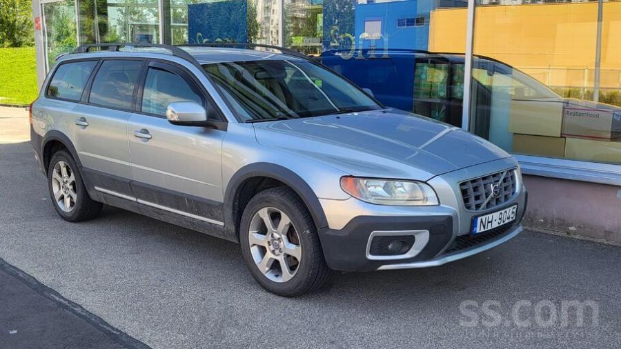 Grey Volvo XC70 2009 in Riga, with an engine capacity of 2.40 L and mileage of 194 thousand km for 4950 €, photo 1 on AUTOMOTO.COM.LV