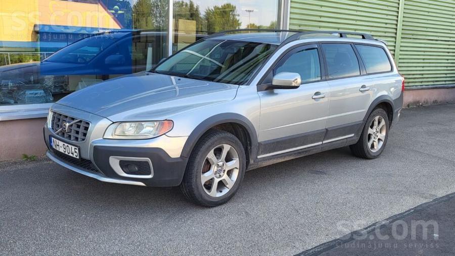 Grey Volvo XC70 2009 in Riga, with an engine capacity of 2.40 L and mileage of 194 thousand km for 4950 €, photo 3 on AUTOMOTO.COM.LV