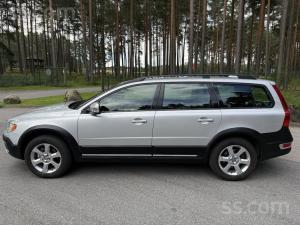 Grey Volvo XC70 2009 in Riga, with an engine capacity of 2.40 L and mileage of 342 thousand km for 5990 €, photo 2 on AUTOMOTO.COM.LV
