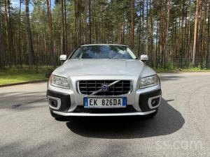 Grey Volvo XC70 2009 in Riga, with an engine capacity of 2.40 L and mileage of 342 thousand km for 5990 €, photo 8 on AUTOMOTO.COM.LV