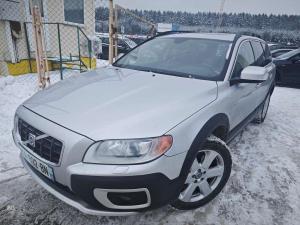 Grey Volvo XC70 2009 in Vilnius, with an engine capacity of 2.40 L and mileage of 254 thousand km for 6490 €, photo 3 on AUTOMOTO.COM.LV