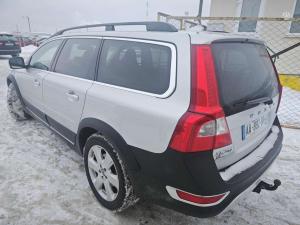 Grey Volvo XC70 2009 in Vilnius, with an engine capacity of 2.40 L and mileage of 254 thousand km for 6490 €, photo 5 on AUTOMOTO.COM.LV
