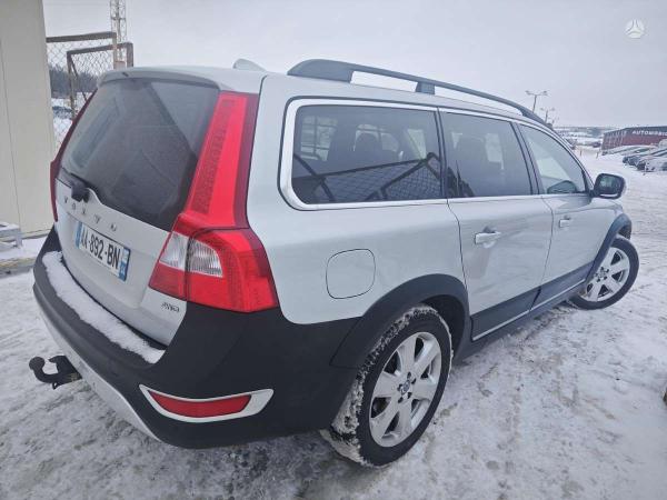 Pelēks Volvo XC70 2009 Viļņa, ar dzinēja tilpumu 2.40 L un nobraukumu 254 tūkst. km par 6490 €, foto 6 vietnē AUTOMOTO.COM.LV
