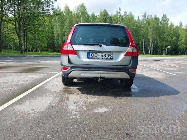 Grey Volvo XC70 2009 in Aluksne, with an engine capacity of 2.40 L and mileage of 0 thousand km for 3900 €, photo 7 on AUTOMOTO.COM.LV
