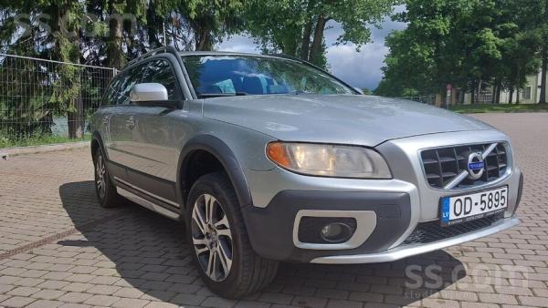 Pelēks Volvo XC70 2009 Alūksne, ar dzinēja tilpumu 2.40 L un nobraukumu 0 tūkst. km par 3900 €, foto 2 vietnē AUTOMOTO.COM.LV