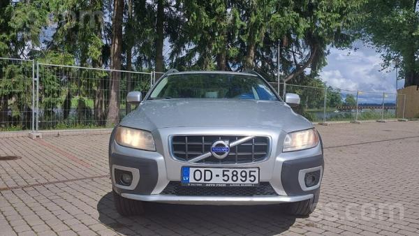 Pelēks Volvo XC70 2009 Alūksne, ar dzinēja tilpumu 2.40 L un nobraukumu 0 tūkst. km par 3900 €, foto 3 vietnē AUTOMOTO.COM.LV
