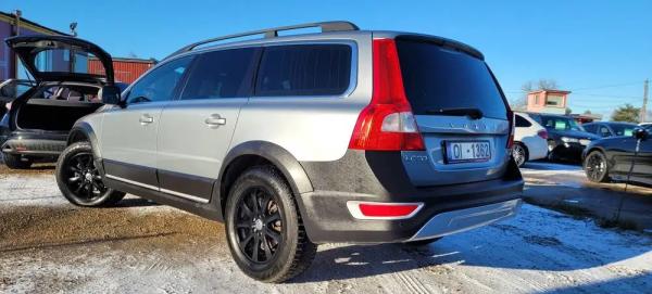 Grey Volvo XC70 2009 in Riga, with an engine capacity of 2.40 L and mileage of 299 thousand km for 5900 €, photo 6 on AUTOMOTO.COM.LV