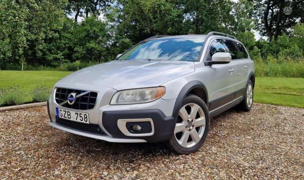 Pelēks Volvo XC70 2009 Viļņa, ar dzinēja tilpumu 2.40 L un nobraukumu 466 tūkst. km par 6000 €, foto 1 vietnē AUTOMOTO.COM.LV