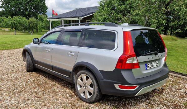 Pelēks Volvo XC70 2009 Viļņa, ar dzinēja tilpumu 2.40 L un nobraukumu 466 tūkst. km par 6000 €, foto 3 vietnē AUTOMOTO.COM.LV