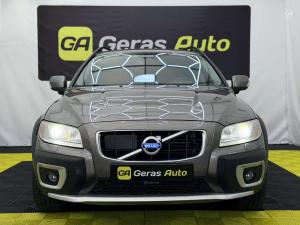 Grey Volvo XC70 2009 in Vilnius, with an engine capacity of 2.40 L and mileage of 296 thousand km for 6890 €, photo 3 on AUTOMOTO.COM.LV