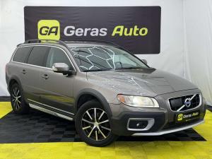 Grey Volvo XC70 2009 in Vilnius, with an engine capacity of 2.40 L and mileage of 296 thousand km for 6890 €, photo 4 on AUTOMOTO.COM.LV