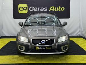 Grey Volvo XC70 2009 in Vilnius, with an engine capacity of 2.40 L and mileage of 296 thousand km for 6890 €, photo 8 on AUTOMOTO.COM.LV