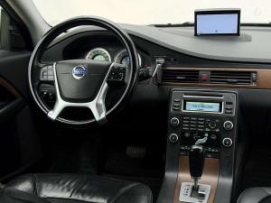 Grey Volvo XC70 2009 in Vilnius, with an engine capacity of 2.40 L and mileage of 296 thousand km for 6890 €, photo 19 on AUTOMOTO.COM.LV