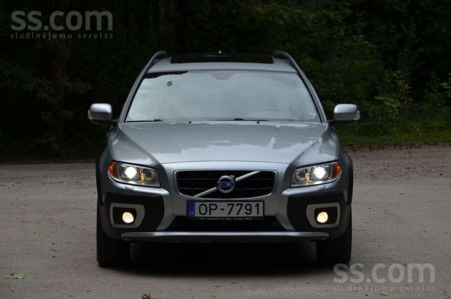Pelēks Volvo XC70 2009 Rīga, ar dzinēja tilpumu 2.40 L un nobraukumu 279 tūkst. km par 7790 €, foto 4 vietnē AUTOMOTO.COM.LV