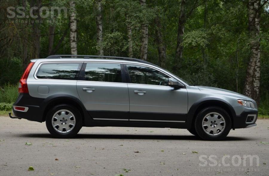 Pelēks Volvo XC70 2009 Rīga, ar dzinēja tilpumu 2.40 L un nobraukumu 279 tūkst. km par 7790 €, foto 11 vietnē AUTOMOTO.COM.LV