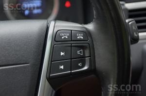 Pelēks Volvo XC70 2009 Rīga, ar dzinēja tilpumu 2.40 L un nobraukumu 279 tūkst. km par 7790 €, foto 23 vietnē AUTOMOTO.COM.LV