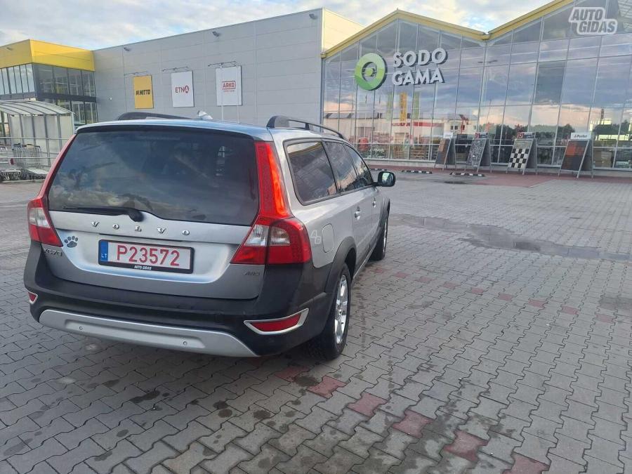 Grey Volvo XC70 2009 in Kedainiai, with an engine capacity of 2.40 L and mileage of 293 thousand km for 4200 €, photo 11 on AUTOMOTO.COM.LV