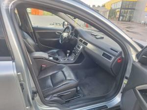 Grey Volvo XC70 2009 in Kedainiai, with an engine capacity of 2.40 L and mileage of 293 thousand km for 4200 €, photo 13 on AUTOMOTO.COM.LV