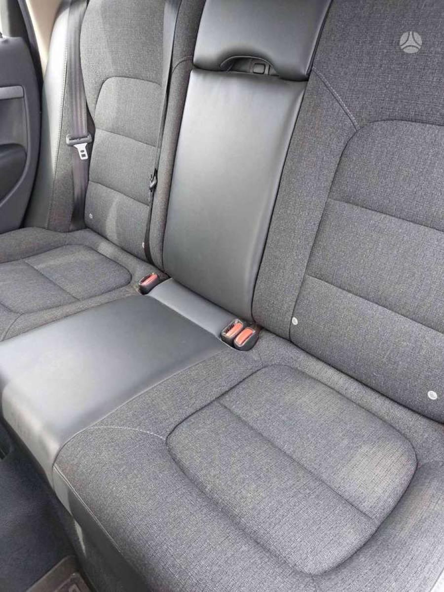Pelēks Volvo XC70 2009 Ignalina, ar dzinēja tilpumu 2.40 L un nobraukumu 261 tūkst. km par 6490 €, foto 8 vietnē AUTOMOTO.COM.LV
