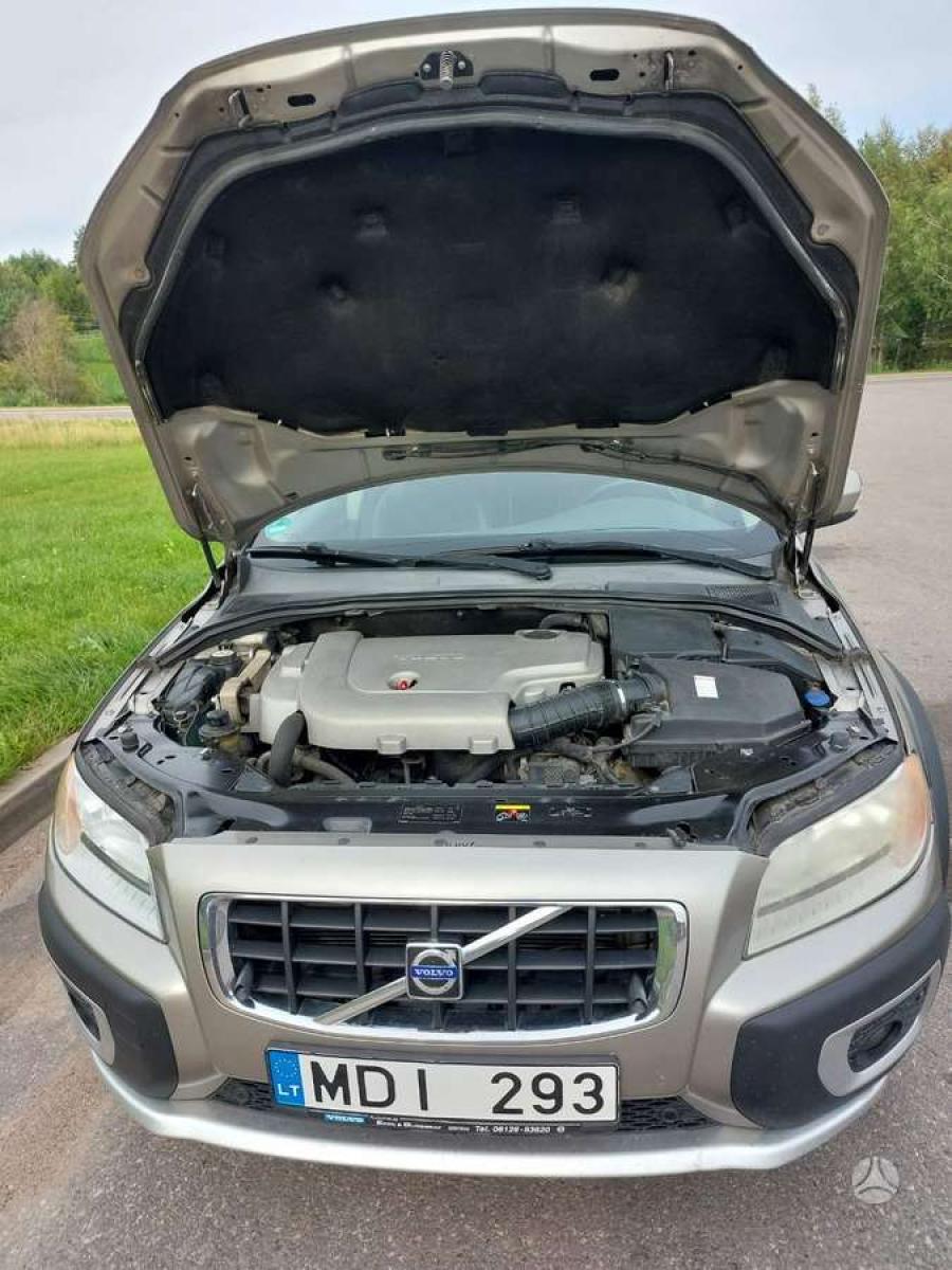 Pelēks Volvo XC70 2009 Ignalina, ar dzinēja tilpumu 2.40 L un nobraukumu 261 tūkst. km par 6490 €, foto 10 vietnē AUTOMOTO.COM.LV