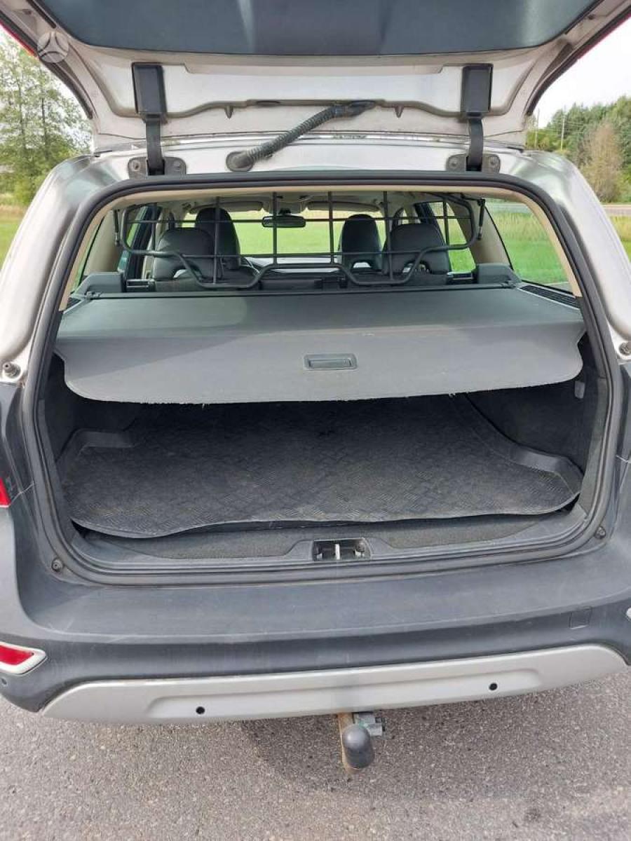 Pelēks Volvo XC70 2009 Ignalina, ar dzinēja tilpumu 2.40 L un nobraukumu 261 tūkst. km par 6490 €, foto 13 vietnē AUTOMOTO.COM.LV