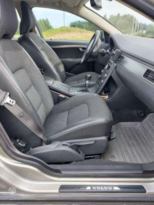 Pelēks Volvo XC70 2009 Ignalina, ar dzinēja tilpumu 2.40 L un nobraukumu 261 tūkst. km par 6490 €, foto 22 vietnē AUTOMOTO.COM.LV