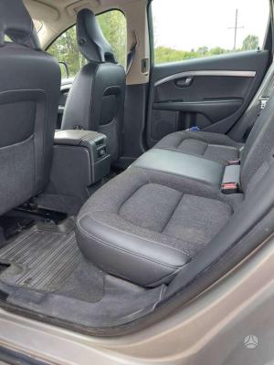 Pelēks Volvo XC70 2009 Ignalina, ar dzinēja tilpumu 2.40 L un nobraukumu 261 tūkst. km par 6490 €, foto 23 vietnē AUTOMOTO.COM.LV