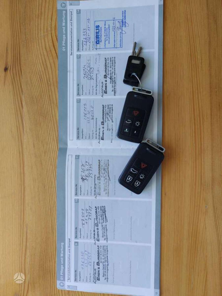 Pelēks Volvo XC70 2009 Ignalina, ar dzinēja tilpumu 2.40 L un nobraukumu 261 tūkst. km par 6490 €, foto 28 vietnē AUTOMOTO.COM.LV