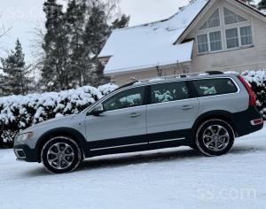 Grey Volvo XC70 2010 in Jurmala, with an engine capacity of 2.40 L and mileage of 0 thousand km for 6990 €, photo 5 on AUTOMOTO.COM.LV