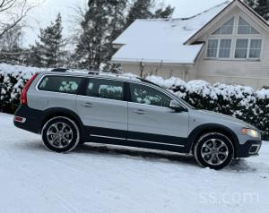 Grey Volvo XC70 2010 in Jurmala, with an engine capacity of 2.40 L and mileage of 0 thousand km for 6990 €, photo 6 on AUTOMOTO.COM.LV