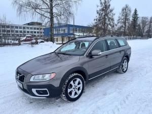 Grey Volvo XC70 2010 in Rezekne, with an engine capacity of 2.40 L and mileage of 286 thousand km for 6400 €, photo  on AUTOMOTO.COM.LV