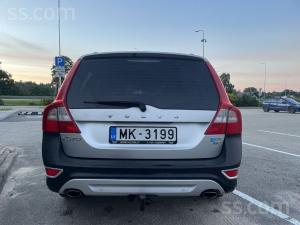 Pelēks Volvo XC70 2010 Ogre, ar dzinēja tilpumu 2.40 L un nobraukumu 408 tūkst. km par 6700 €, foto 5 vietnē AUTOMOTO.COM.LV