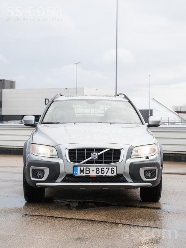 Grey Volvo XC70 2010 in Riga, with an engine capacity of 3.00 L and mileage of 194 thousand km for 6800 €, photo 4 on AUTOMOTO.COM.LV