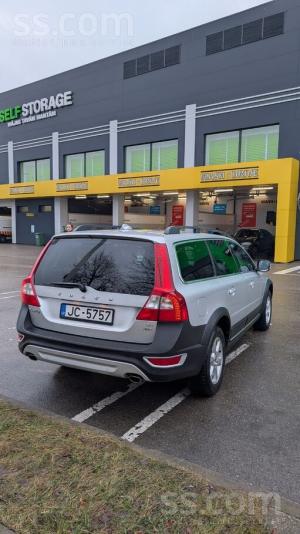 Pelēks Volvo XC70 2010 Rīga, ar dzinēja tilpumu 2.40 L un nobraukumu 147 tūkst. km par 10999 €, foto 6 vietnē AUTOMOTO.COM.LV