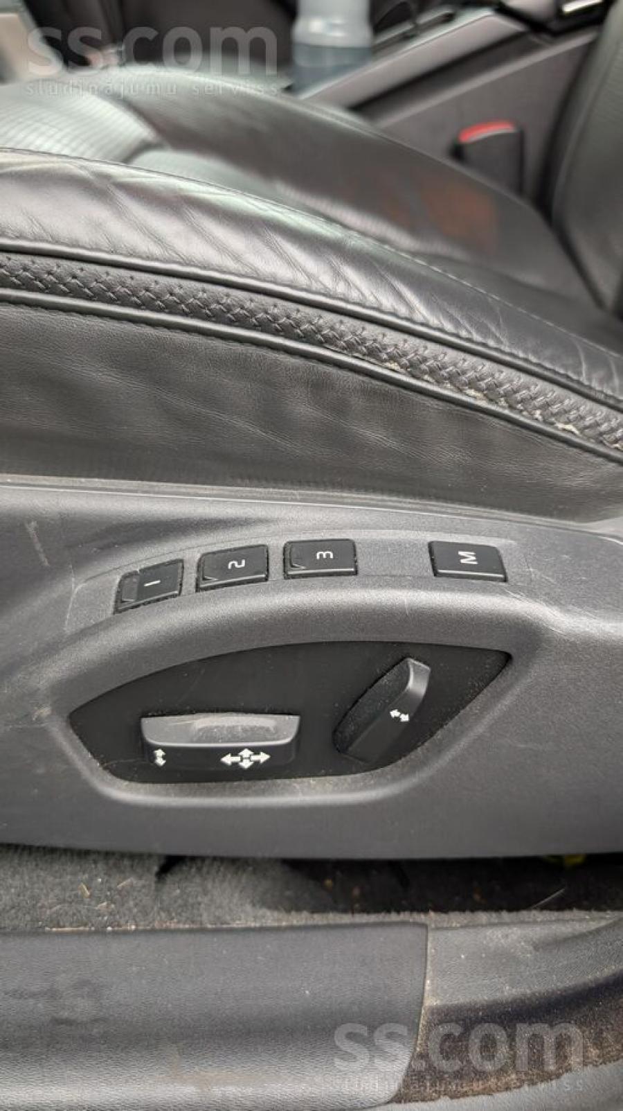 Pelēks Volvo XC70 2010 Rīga, ar dzinēja tilpumu 2.40 L un nobraukumu 147 tūkst. km par 10999 €, foto 10 vietnē AUTOMOTO.COM.LV