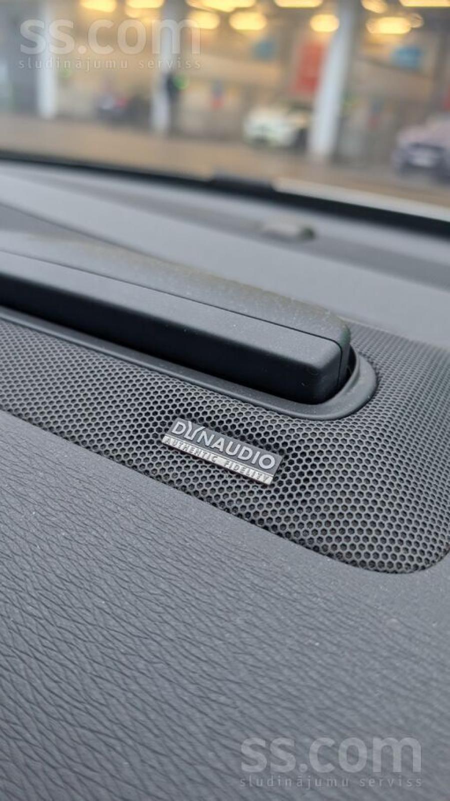 Pelēks Volvo XC70 2010 Rīga, ar dzinēja tilpumu 2.40 L un nobraukumu 147 tūkst. km par 10999 €, foto 18 vietnē AUTOMOTO.COM.LV