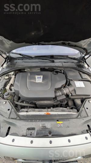 Pelēks Volvo XC70 2010 Rīga, ar dzinēja tilpumu 2.40 L un nobraukumu 147 tūkst. km par 10999 €, foto 19 vietnē AUTOMOTO.COM.LV