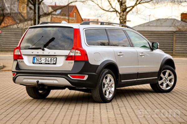 Pelēks Volvo XC70 2011 Aizkraukle, ar dzinēja tilpumu 2.00 L un nobraukumu 0 tūkst. km par 7990 €, foto 5 vietnē AUTOMOTO.COM.LV
