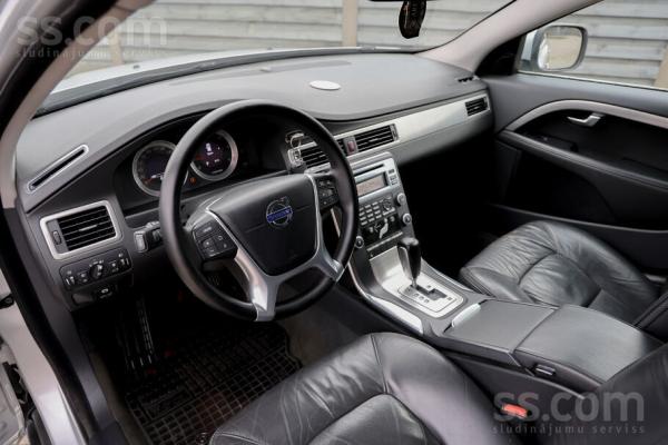 Pelēks Volvo XC70 2011 Aizkraukle, ar dzinēja tilpumu 2.00 L un nobraukumu 0 tūkst. km par 7990 €, foto 10 vietnē AUTOMOTO.COM.LV
