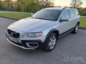 Grey Volvo XC70 2011 in Saldus, with an engine capacity of 2.40 L and mileage of 310 thousand km for 1750 €, photo 5 on AUTOMOTO.COM.LV