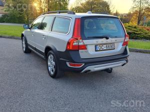 Grey Volvo XC70 2011 in Saldus, with an engine capacity of 2.40 L and mileage of 310 thousand km for 1750 €, photo 9 on AUTOMOTO.COM.LV