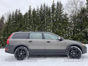 Pelēks Volvo XC70 2011 Otepē, ar dzinēja tilpumu 2.40 L un nobraukumu 348 tūkst. km par 6300 €, foto 3 vietnē AUTOMOTO.COM.LV