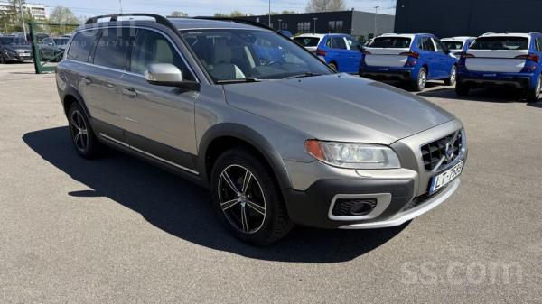Pelēks Volvo XC70 2011 Rīga, ar dzinēja tilpumu 2.00 L un nobraukumu 296 tūkst. km par 7500 €, foto 6 vietnē AUTOMOTO.COM.LV